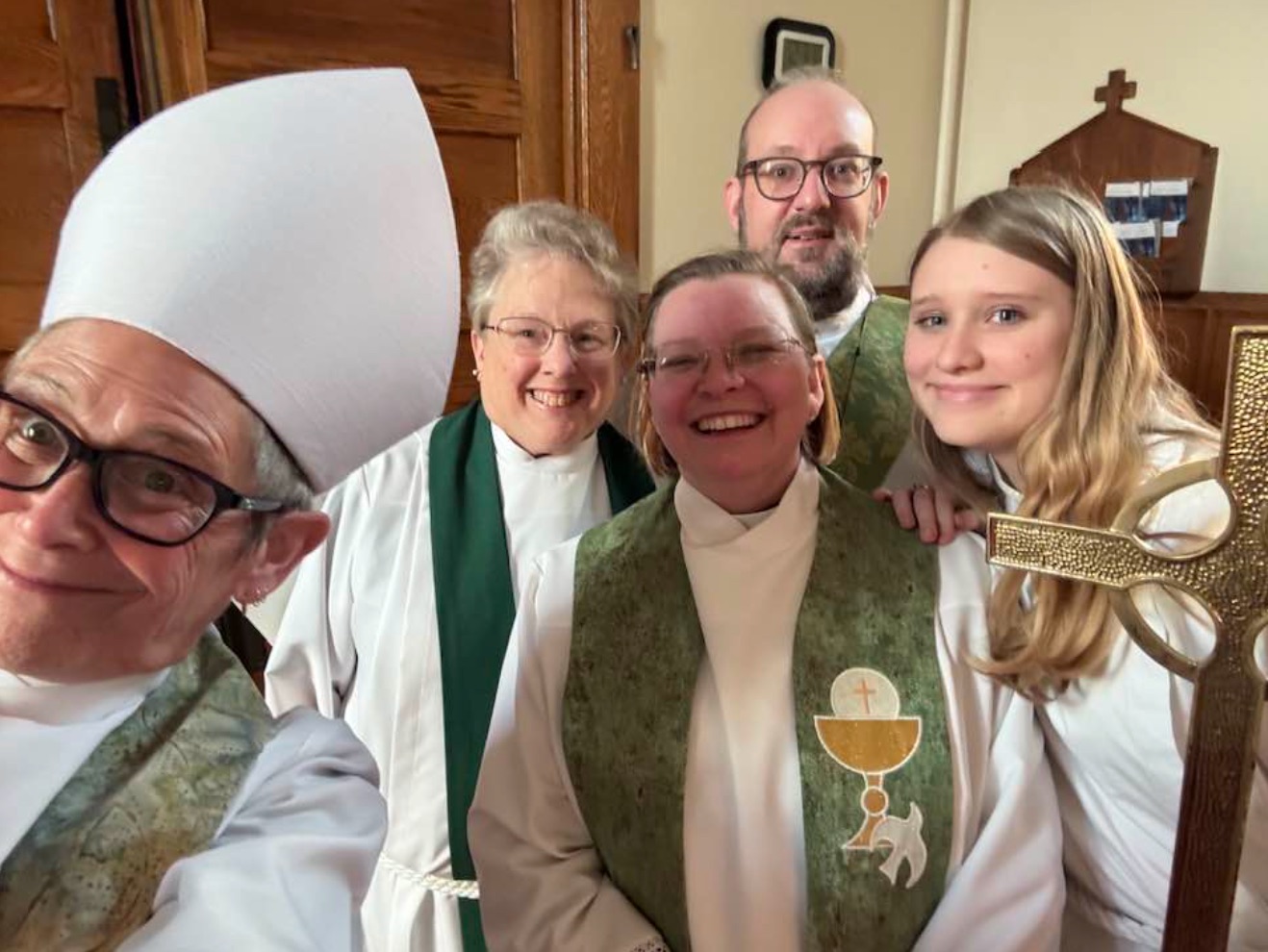 The Rev. Ginger Bennett Received as an Episcopal Priest – The Episcopal ...